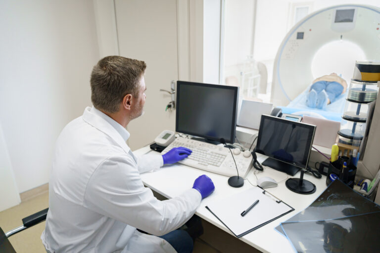 What Are PACS & DICOM Viewers? Understanding Medical Imaging